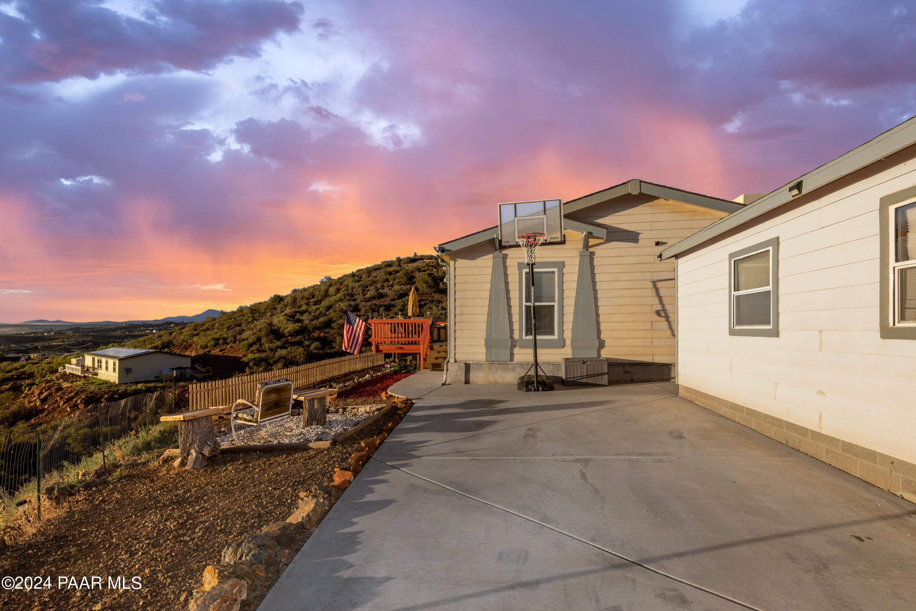 Julie and Dennis Jennings - Realty Executives Northern Arizona